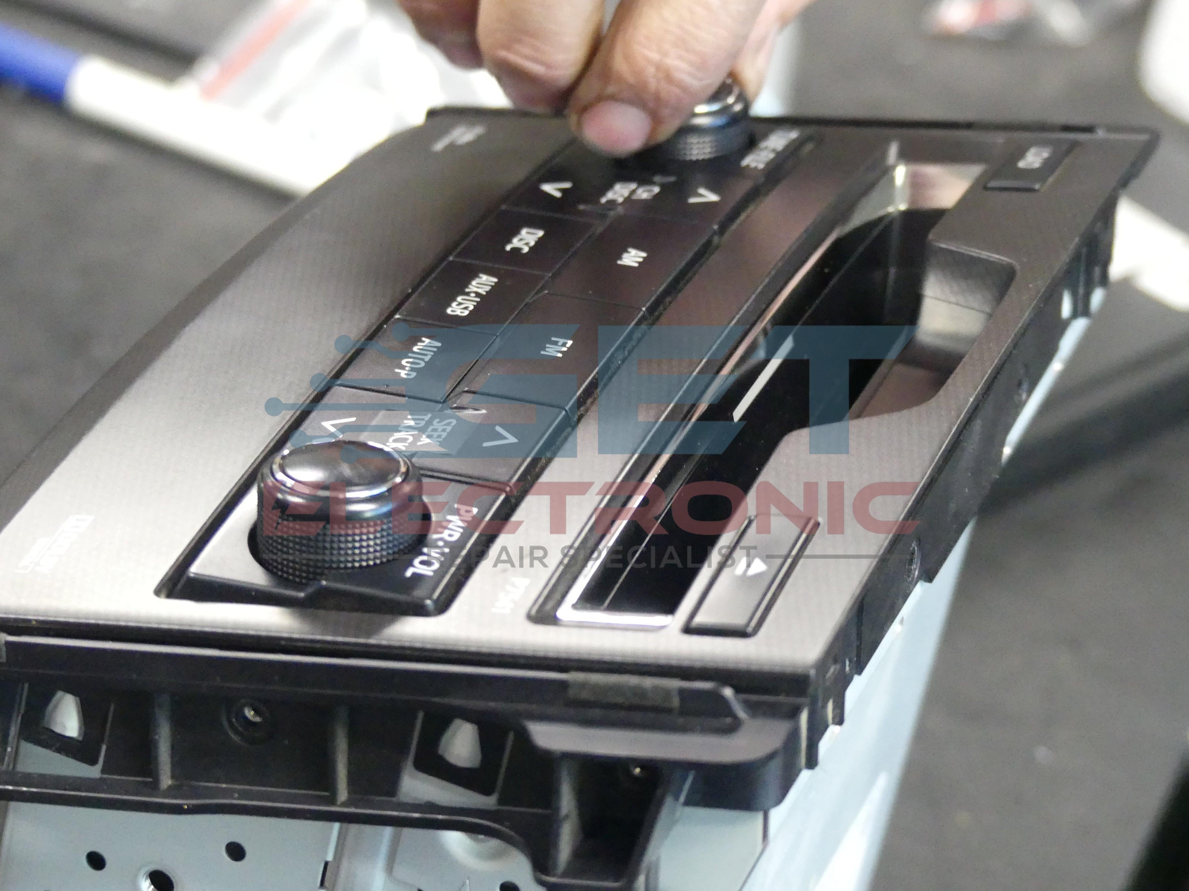 Toyota Infotainment Volume/Select Knob - Intermittent – Get Electronic NZ